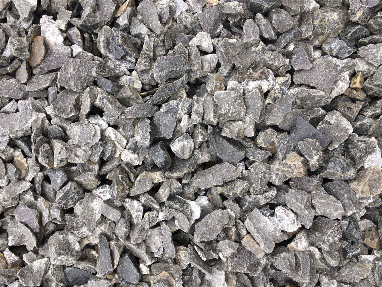 Natural Mist Black Basalt Gravel - Black Basalt